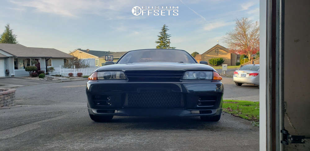 1990 Nissan Skyline R32 with 17x9 25 JNC Jnc010 and 245/40R17 Achilles ...