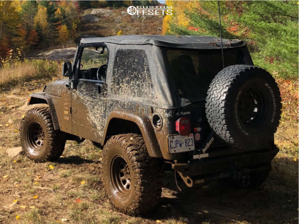 2000 Jeep TJ with 15x10 -44 Pro Comp Series 51 and 33/12.5R15 Mickey ...