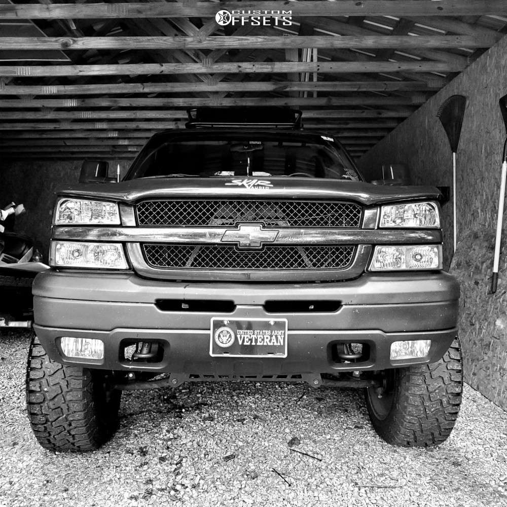 2004 Chevrolet Avalanche 1500 with 22x12 -44 Gear Off-Road Big Block ... 2004 Chevrolet Avalanche 1500 with 22x12 -44 Gear Off-Road Big Block ...