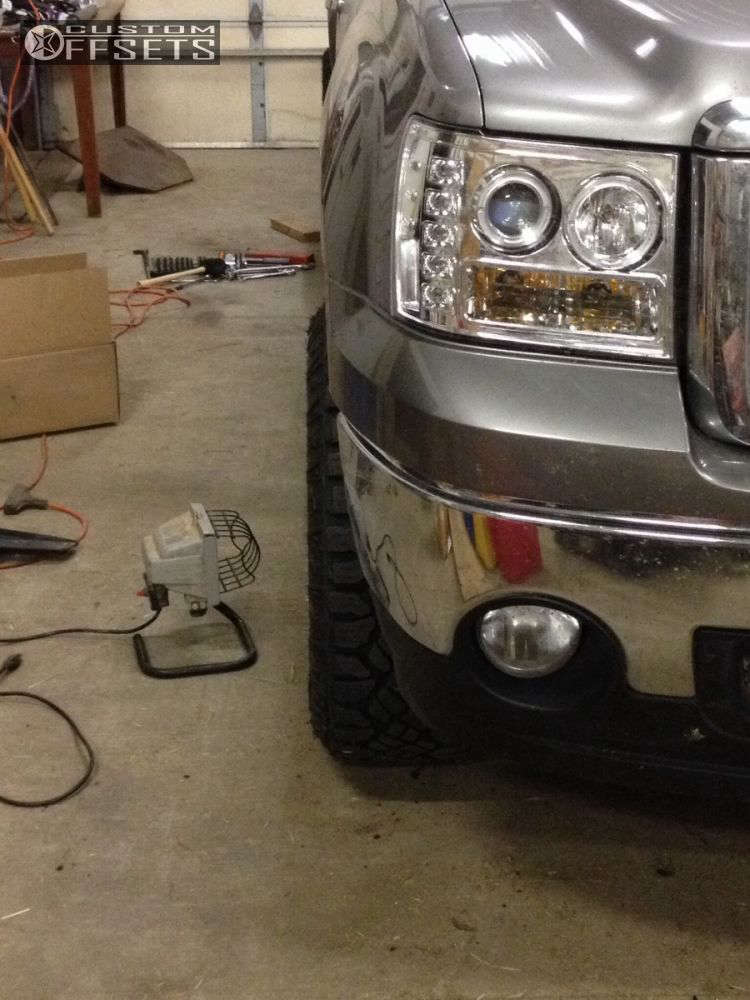 2009 GMC Sierra 1500 with 18x9 12 Raceline Raptor and 285/65R18 ...