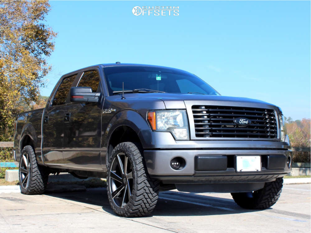 2014 Ford F-150 with 22x9.5 30 DUB Directa and 33/12.5R22 Atturo Trail ...