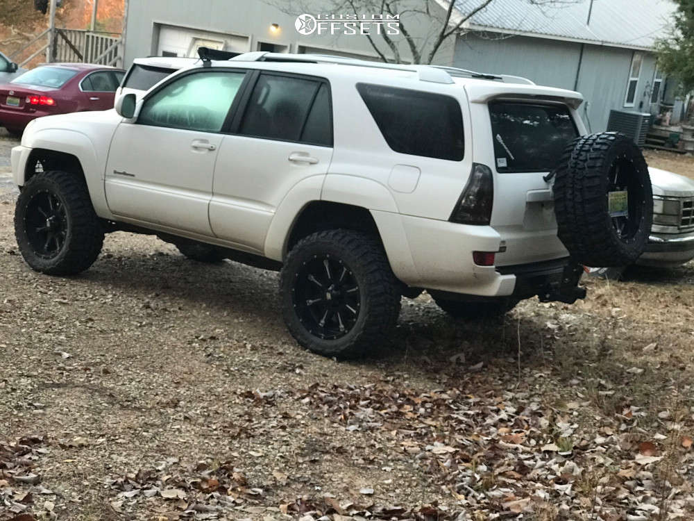 2005 Toyota 4Runner with 20x10 -24 Havok H113 and 33/12.5R20 Federal ...