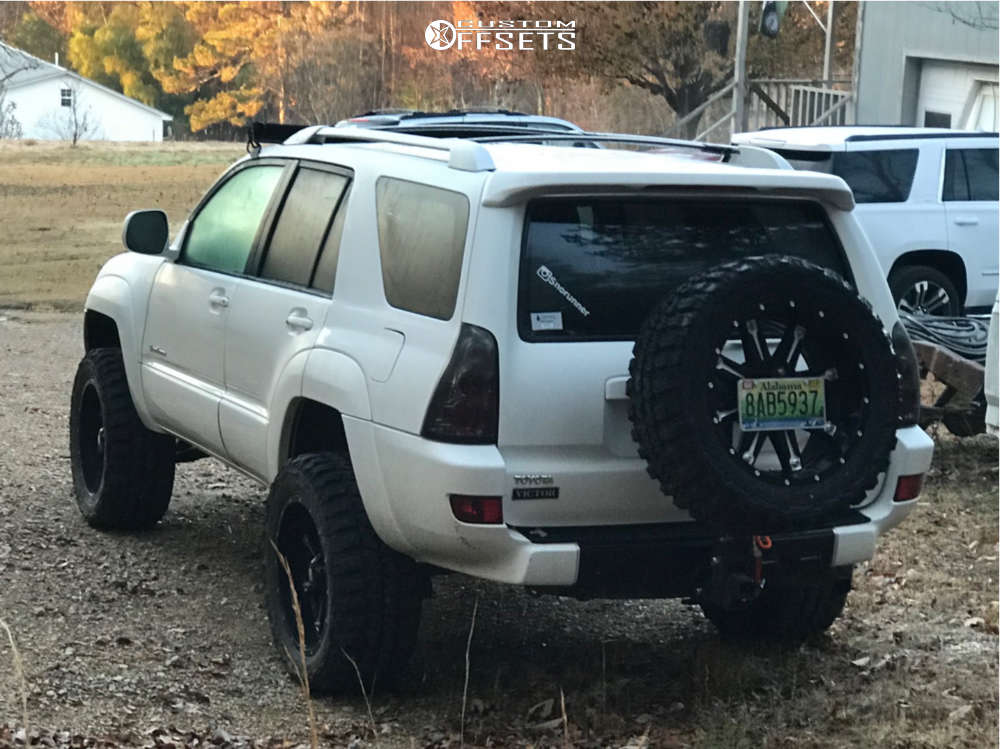 2005 Toyota 4Runner with 20x10 -24 Havok H113 and 33/12.5R20 Federal ...