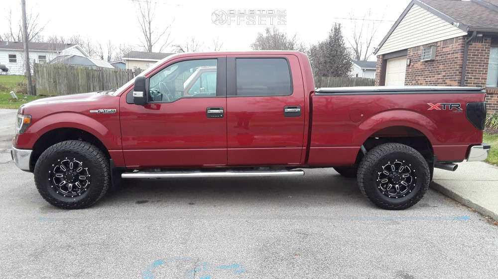2013 Ford F-150 with 18x9 18 Gear Off-Road Dominator and 305/65R18 ...