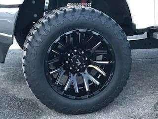 2018 Ford F-250 Super Duty with 22x12 -44 V-Rock Recoil and 37/13.5R22 ...