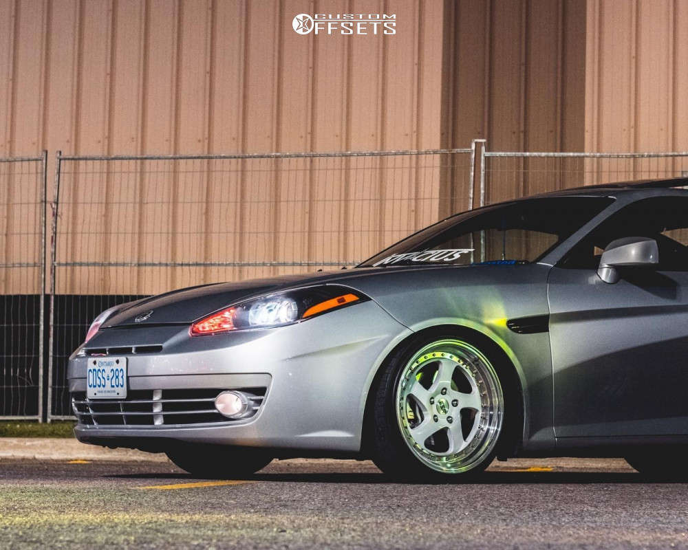 2008 Hyundai Tiburon with 18x8.5 30 ESR Sr02 and 215/35R18 Kapsen and ...