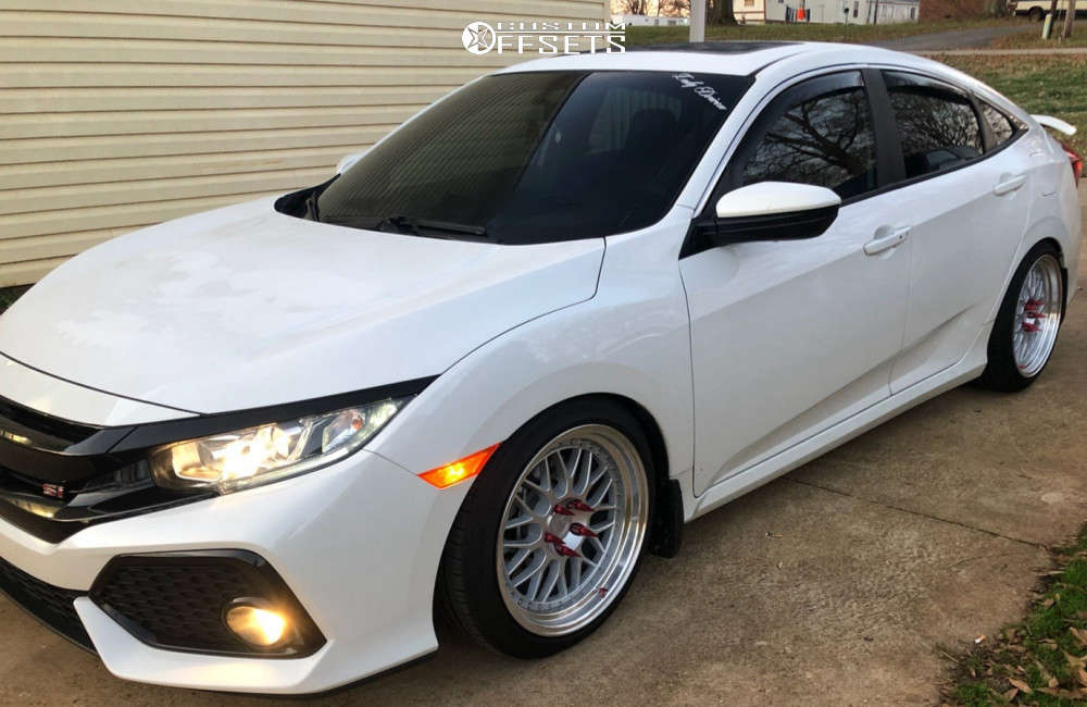 2019 Honda Civic with 18x9.5 30 Aodhan AH02 and 235/40R18 Goodyear ...