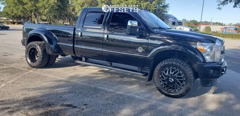 2013 Ford F-350 Super Duty with 20x8.25 -198 TIS 544BM and 35/12.5R20 ...