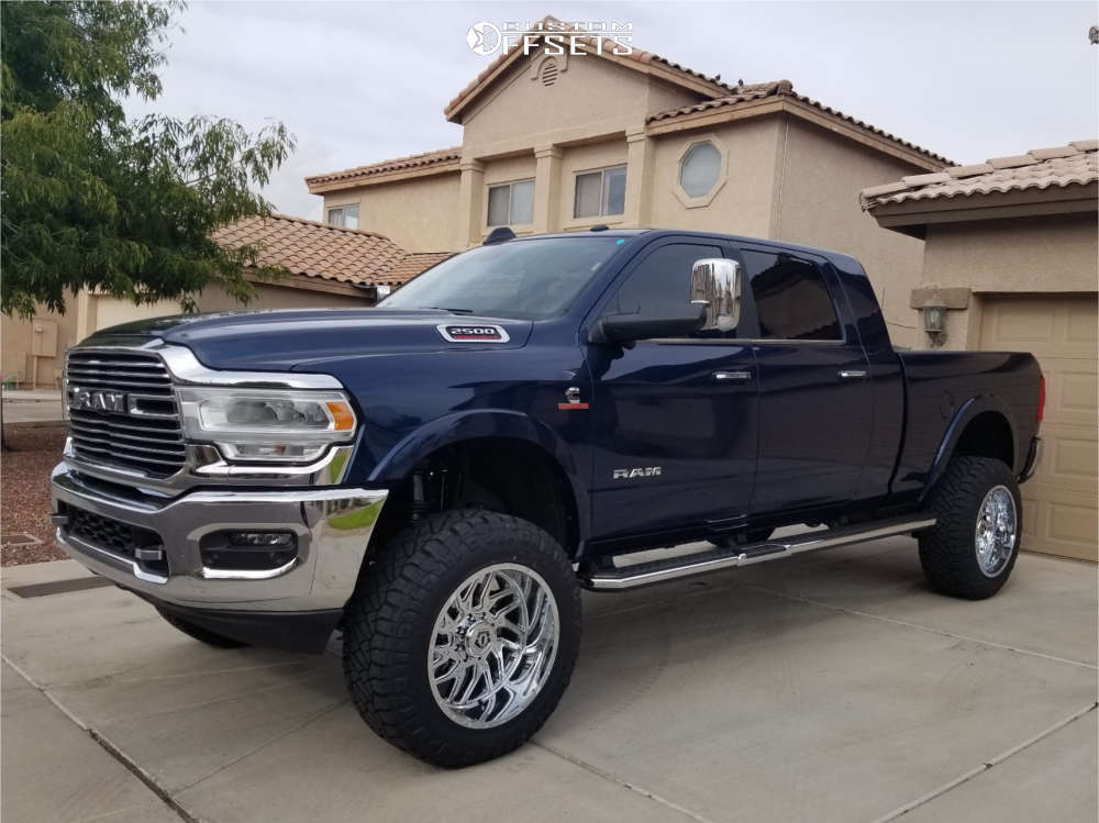 2019 Ram ProMaster 2500 with 22x12 -44 TIS 544 and 37/12.5R22 Nitto ...