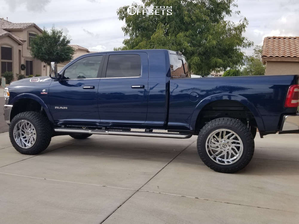 2019 Ram ProMaster 2500 with 22x12 -44 TIS 544 and 37/12.5R22 Nitto ...