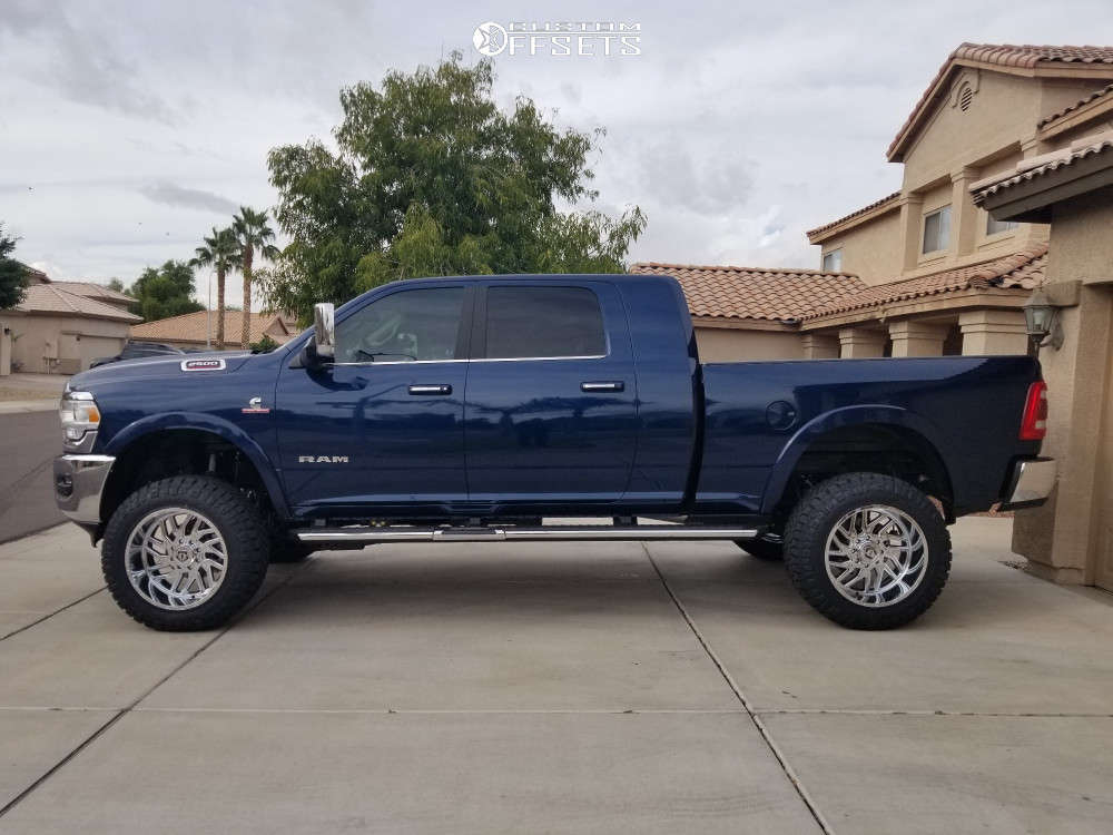 2019 Ram ProMaster 2500 with 22x12 -44 TIS 544 and 37/12.5R22 Nitto ...