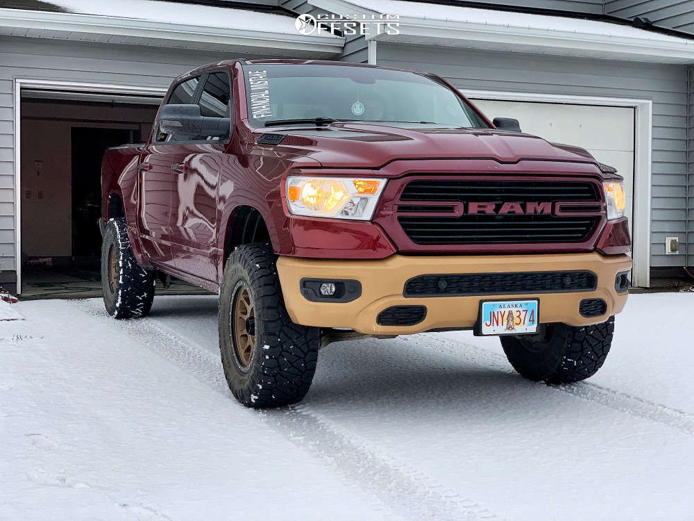 2019 Ram 1500 with 18x9 -12 Method Nv and 35/12.5R18 Nitto Ridge ...