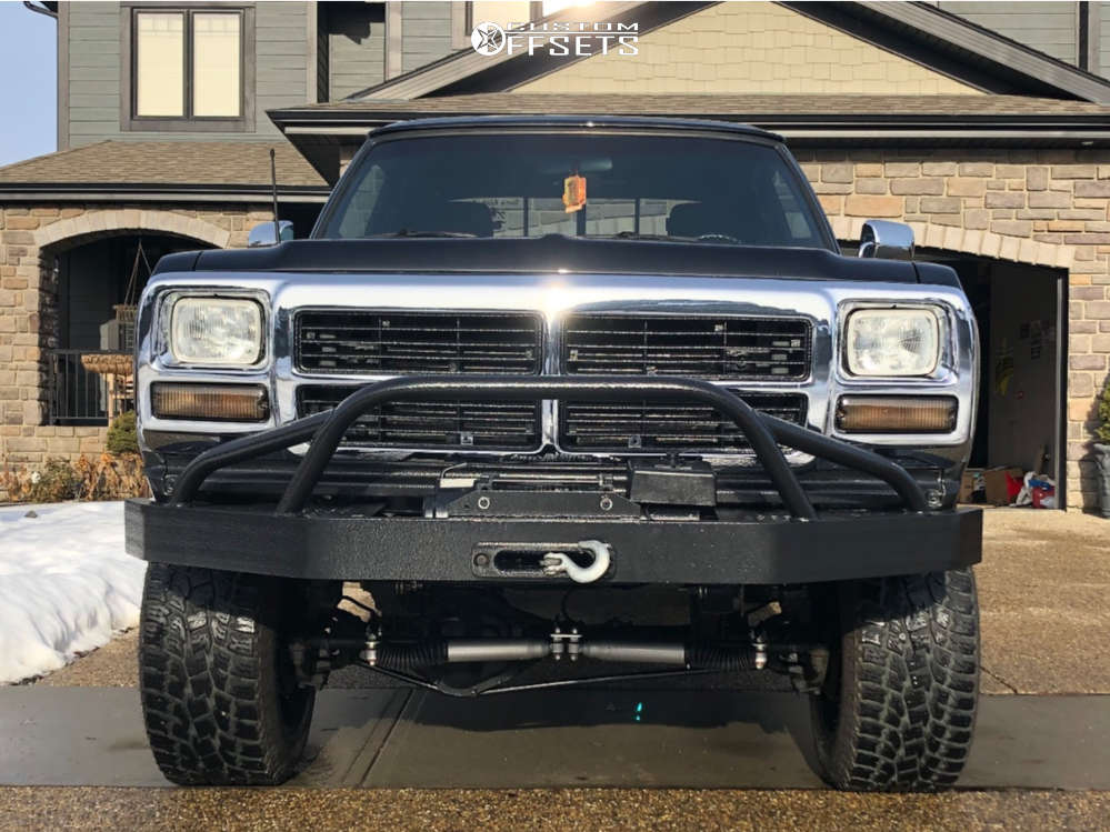 1992 Dodge W250 with 20x12 -44 GT Offroad Invasion and 33/12.5R20 Toyo ...