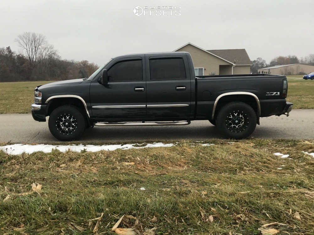 2004 GMC Sierra 1500 with 17x9 -12 Dropstars 645mb and 285/70R17 Toyo ...