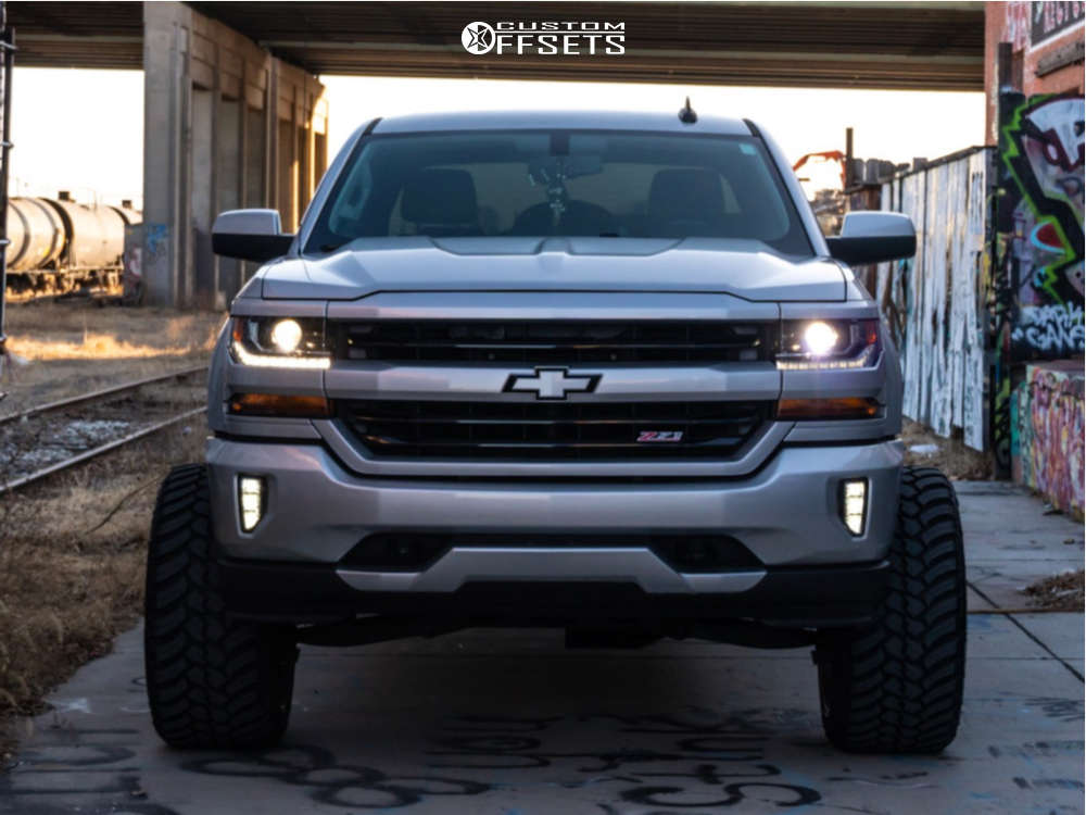 2017 Chevrolet Silverado 1500 with 24x14 -76 RBP Atomic and 35/13.5R24 ...