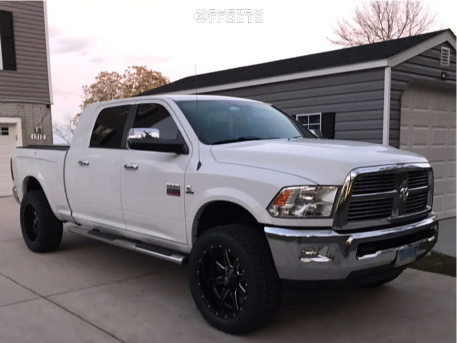 2012 Ram 2500 with 22x10 -24 Fuel Maverick and 35/12.5R22 Nitto Recon ...