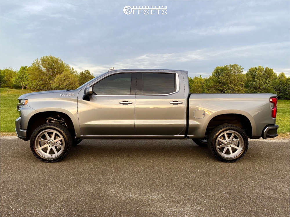 2019 Chevrolet Silverado 1500 with 22x10 -18 XD Xd844 and 33/12.5R22 ...