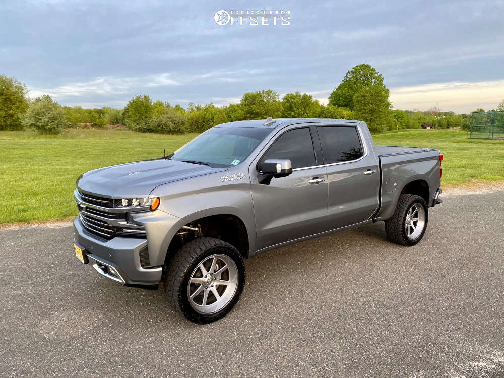 2019 Chevrolet Silverado 1500 with 22x10 -18 XD Xd844 and 33/12.5R22 ...