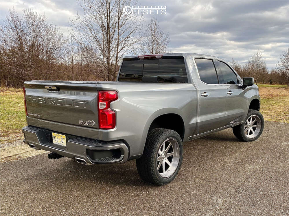 2019 Chevrolet Silverado 1500 with 22x10 -18 XD Xd844 and 33/12.5R22 ...