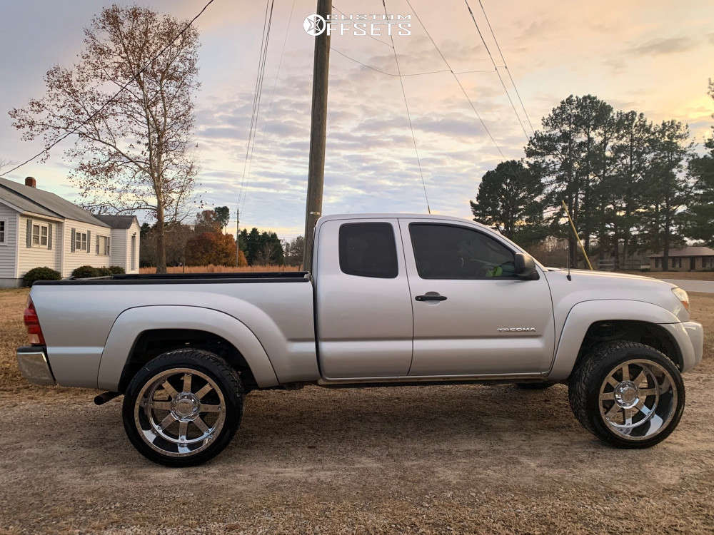 2005 Toyota Tacoma with 22x12 -44 Gear Off-Road Big Block and 305/40R22 ...