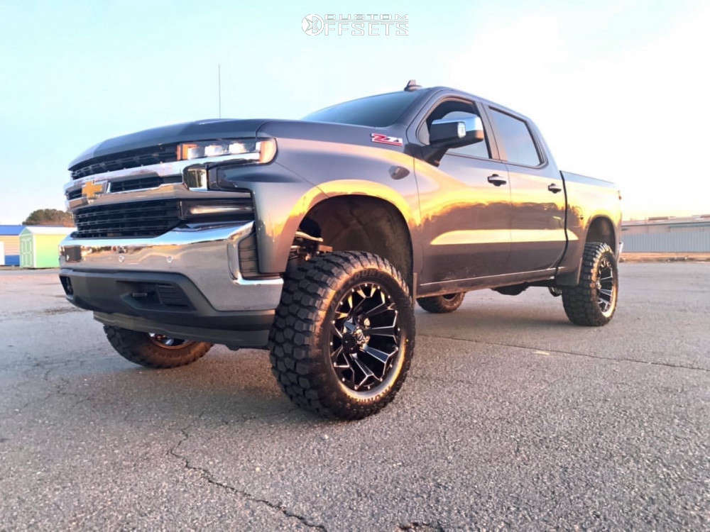 2019 Chevrolet Silverado 1500 with 20x10 -19 Fuel Assault and 35/12 ...