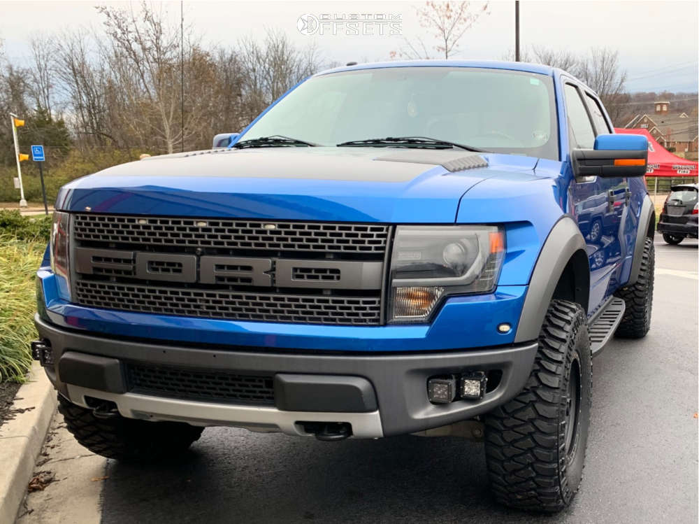 2013 Ford Raptor with 17x8.5 0 Method Grid and 35/12.5R17 Mickey ...