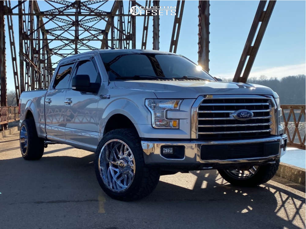 2015 Ford F-150 with 22x12 -44 TIS 544C and 33/12.5R22 Nitto Ridge ...