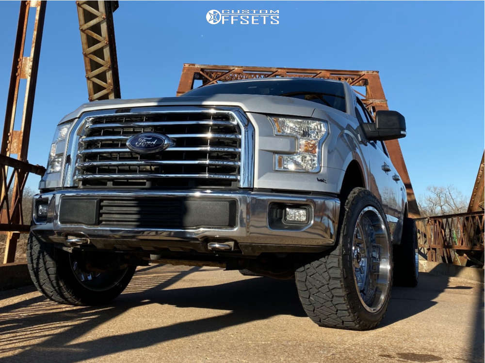 2015 Ford F-150 with 22x12 -44 TIS 544C and 33/12.5R22 Nitto Ridge ...