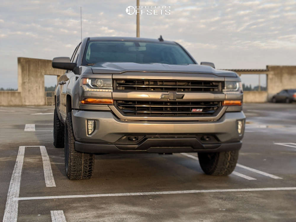 2017 Chevrolet Silverado 1500 with 17x8 Pro Comp Series 89 and 285 ...
