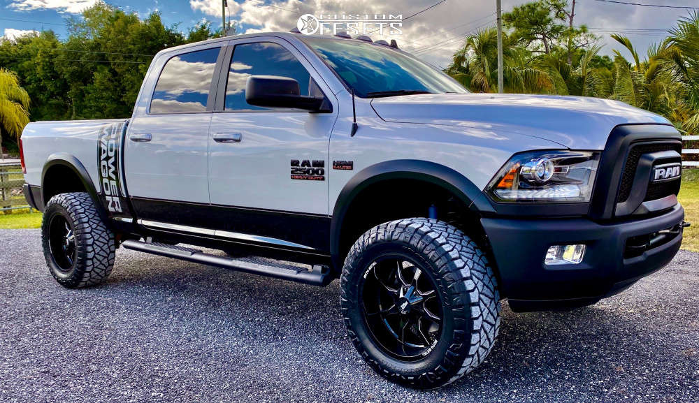 2018 Ram 2500 with 20x10 -18 Moto Metal Mo970 and 35/12.5R20 Nitto ...