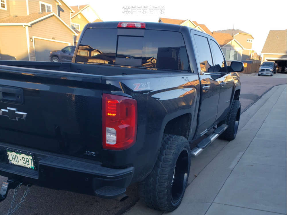 2016 Chevrolet Silverado 1500 with 22x12 -44 Hostile Jigsaw and 33/12.5R22 Red Dirt Road M/t and ...