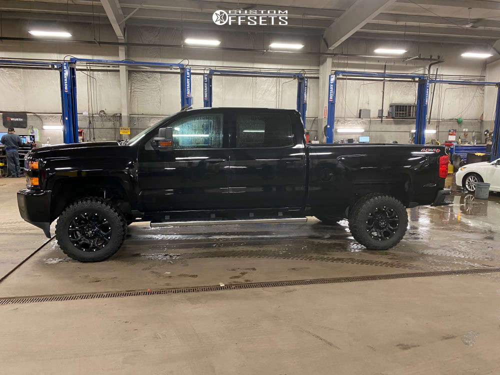 2016 Chevrolet Silverado 2500 HD with 18x9 10 RBP 64r and 33/12.5R18 ...