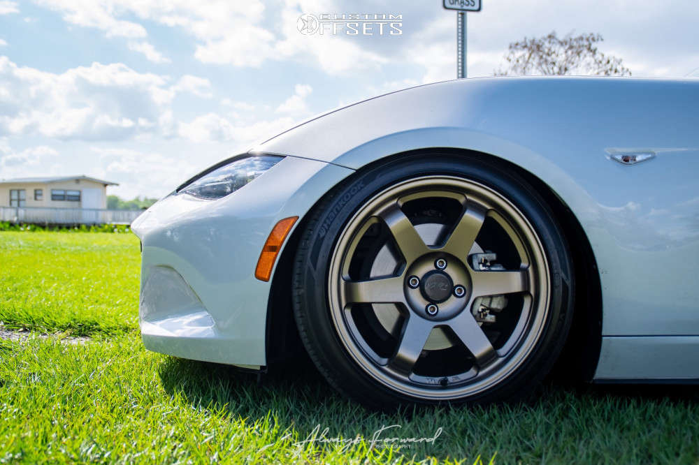 2017 Mazda MX-5 Miata with 17x8 35 AVID1 AV6 and 225/45R17 Hankook ...