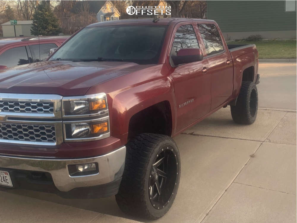 2014 Chevrolet Silverado 1500 with 22x12 -44 Fuel Renegade and 35/12.5R22 Milestar Patagonia Mt ...