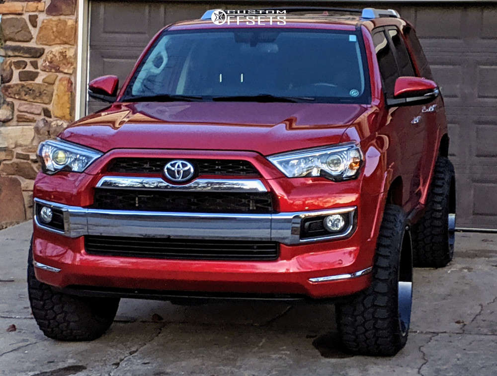 2015 Toyota 4Runner with 22x12 -44 Hostile Fury and 33/12.5R22 Deestone ...