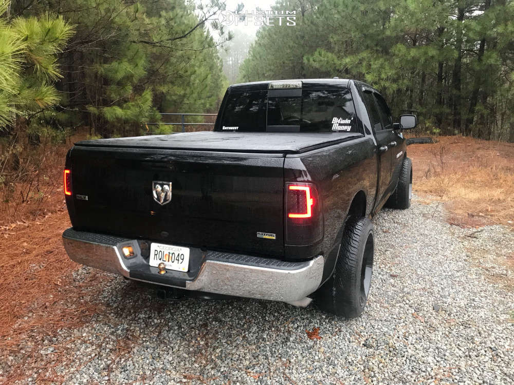 2012 Ram 1500 with 22x12 -44 V-Rock Anvil and 305/40R22 Atturo Az800 ...