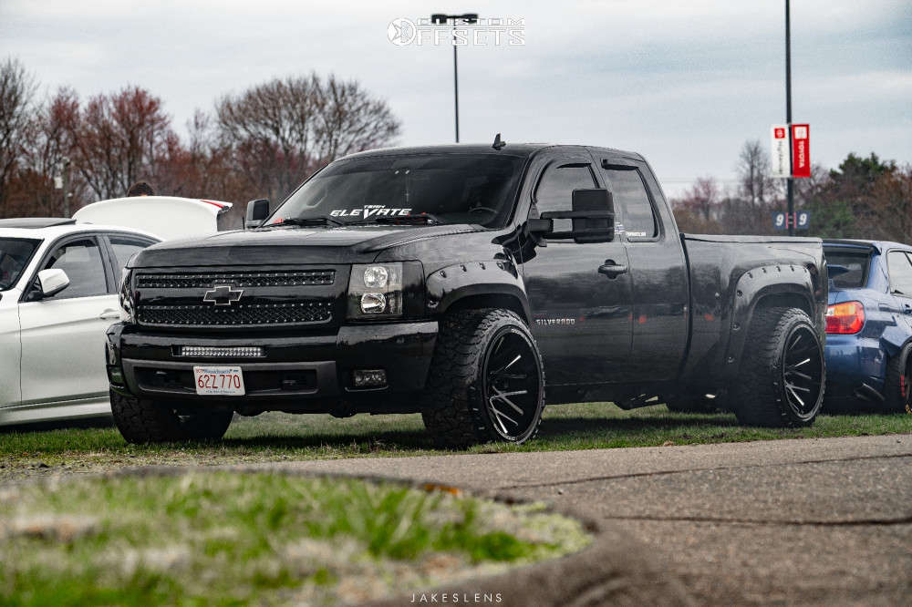 2013 Chevrolet Silverado 1500 with 22x14 -76 Dropstars 654BM and 33/12 ...
