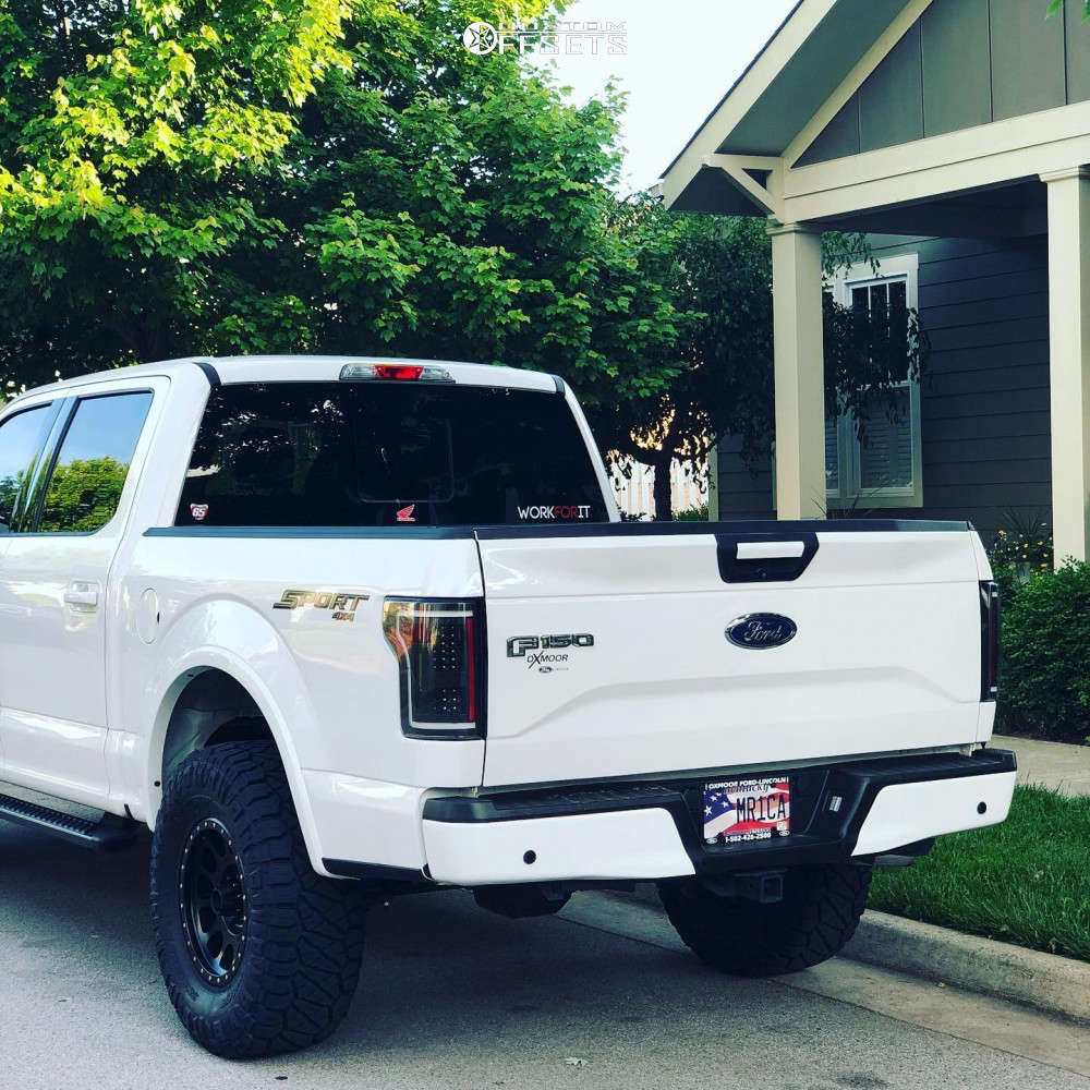 2016 Ford F-150 with 17x8.5 0 Method Nv and 35/12.5R17 Nitto Ridge ...
