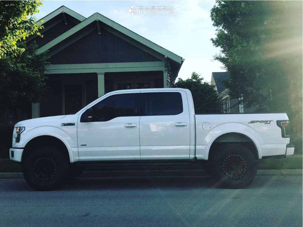 2016 Ford F-150 with 17x8.5 0 Method Nv and 35/12.5R17 Nitto Ridge ...