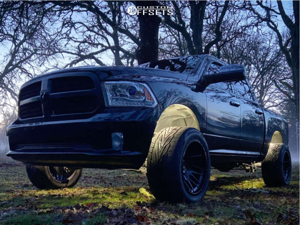 2015 Ram 1500 with 20x12 -44 Motiv Offroad Mutant and 305/50R20 Toyo ...