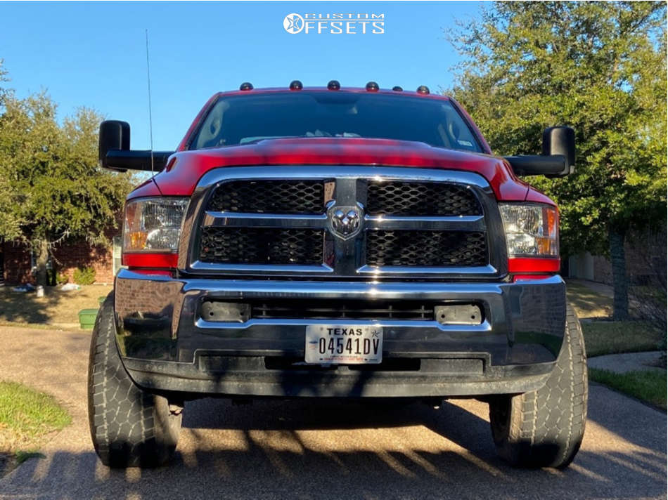 2016 Ram 2500 with 18x12 -44 Moto Metal Mo962 and 35/12.5R18 Radar ...