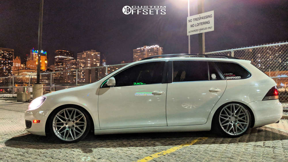 2013 Volkswagen Jetta with 18x8.5 42 F1R F103 and 215/35R18 Toyo Tires ...