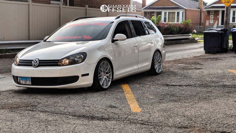 2013 Volkswagen Jetta with 18x8.5 42 F1R F103 and 215/35R18 Toyo Tires ...