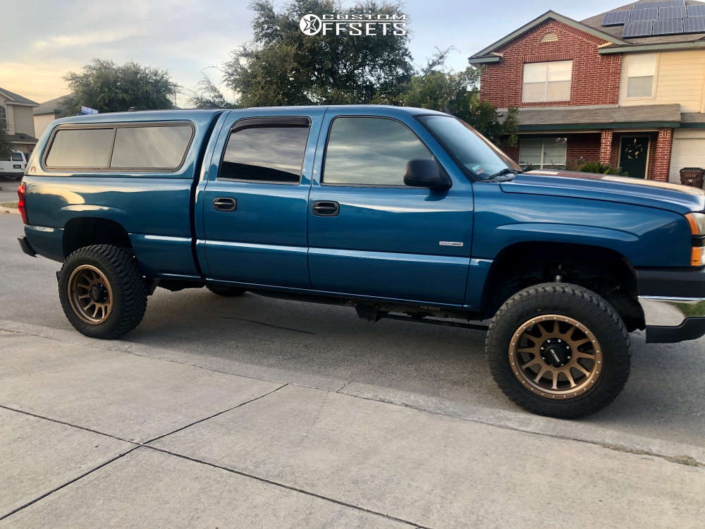 2006 Chevrolet Silverado 2500 HD with 20x10 -24 Method Mr605 and 295 ...