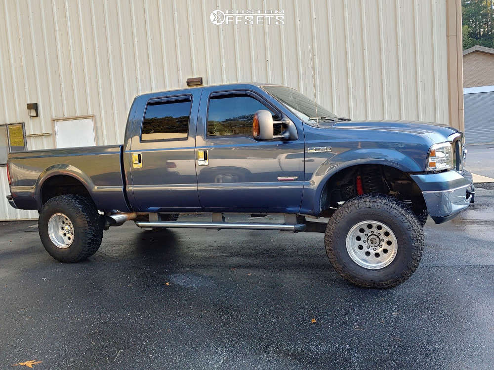 2005 Ford F-250 Super Duty with 17x10 -45 Pacer 185p Baja Champ and 37/ ...