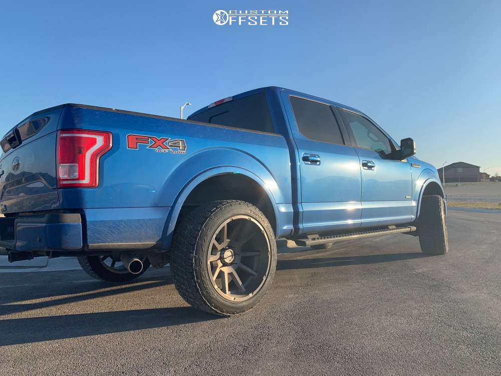 2016 Ford F-150 with 22x12 -44 V-Rock Tactical and 33/12.5R22 Nitto ...