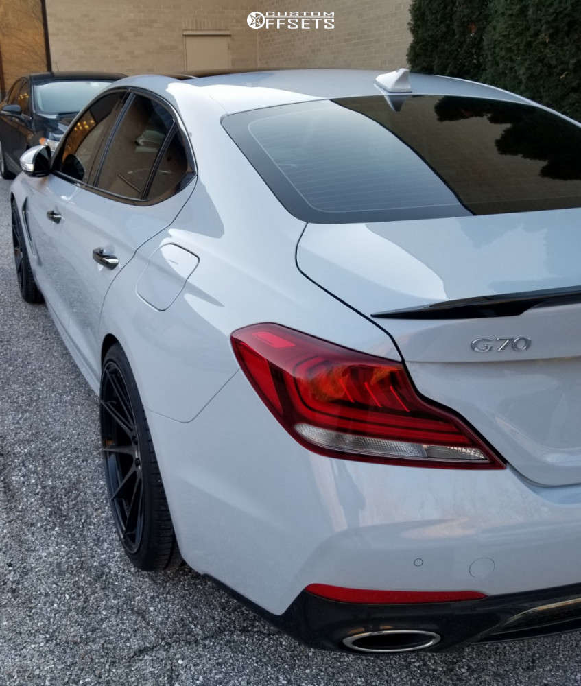 2019 Genesis G70 with 20x9 32 Vertini Rf1.3 and 245/35R20 Falken Azenis ...