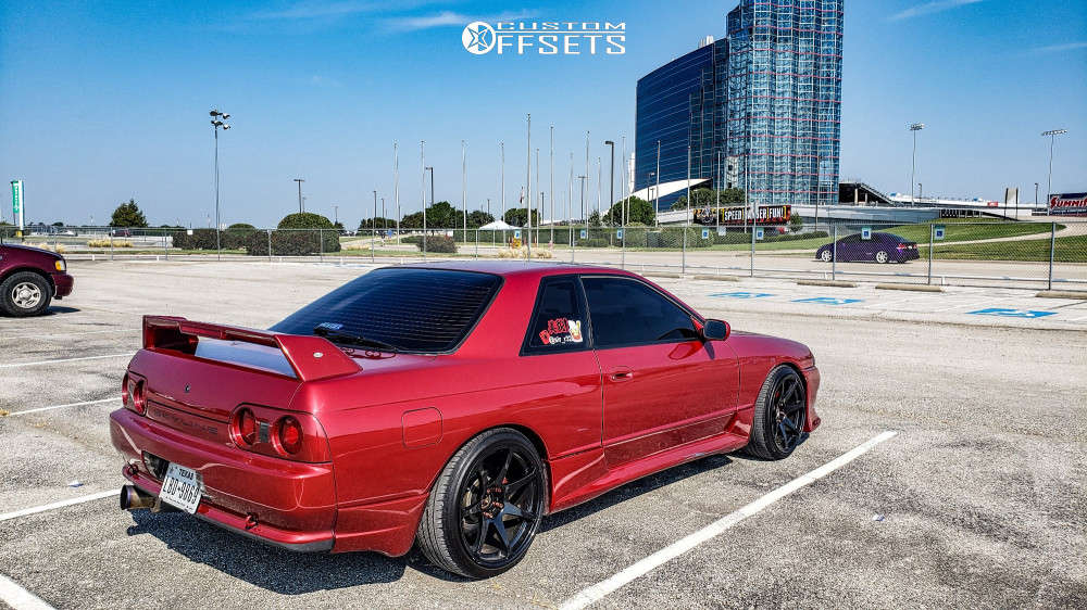 1992 Nissan Skyline R32 with 18x9.5 15 MB Wheels Battle and 215/40R18 ...