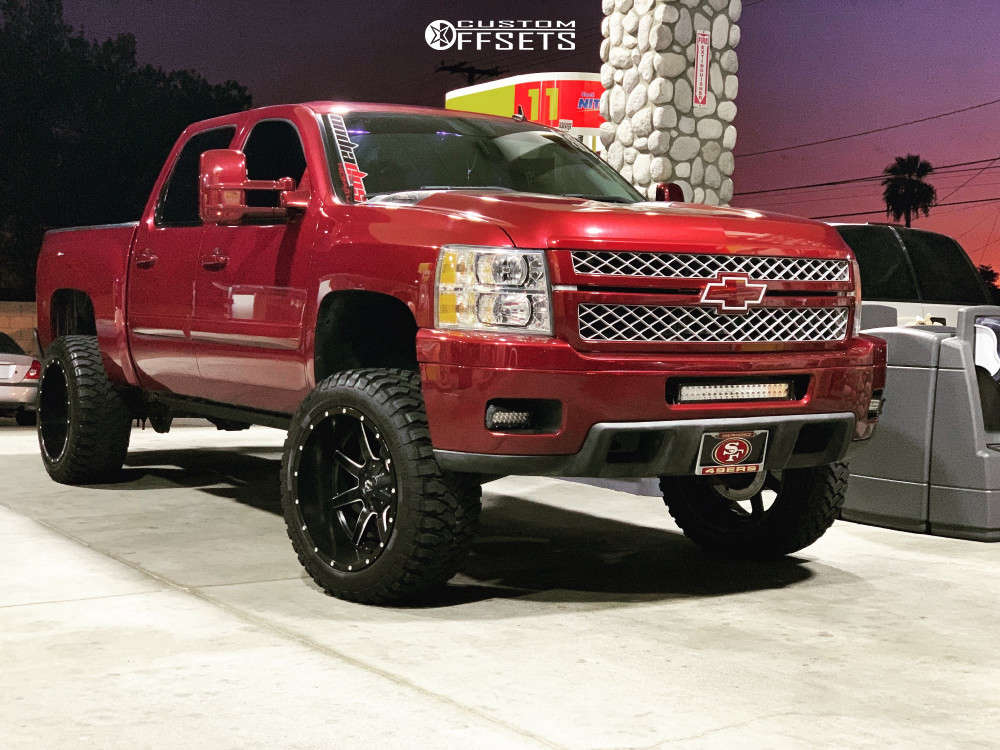 2013 Chevrolet Silverado 1500 with 22x12 -44 Fuel Maverick and 35/12 ...
