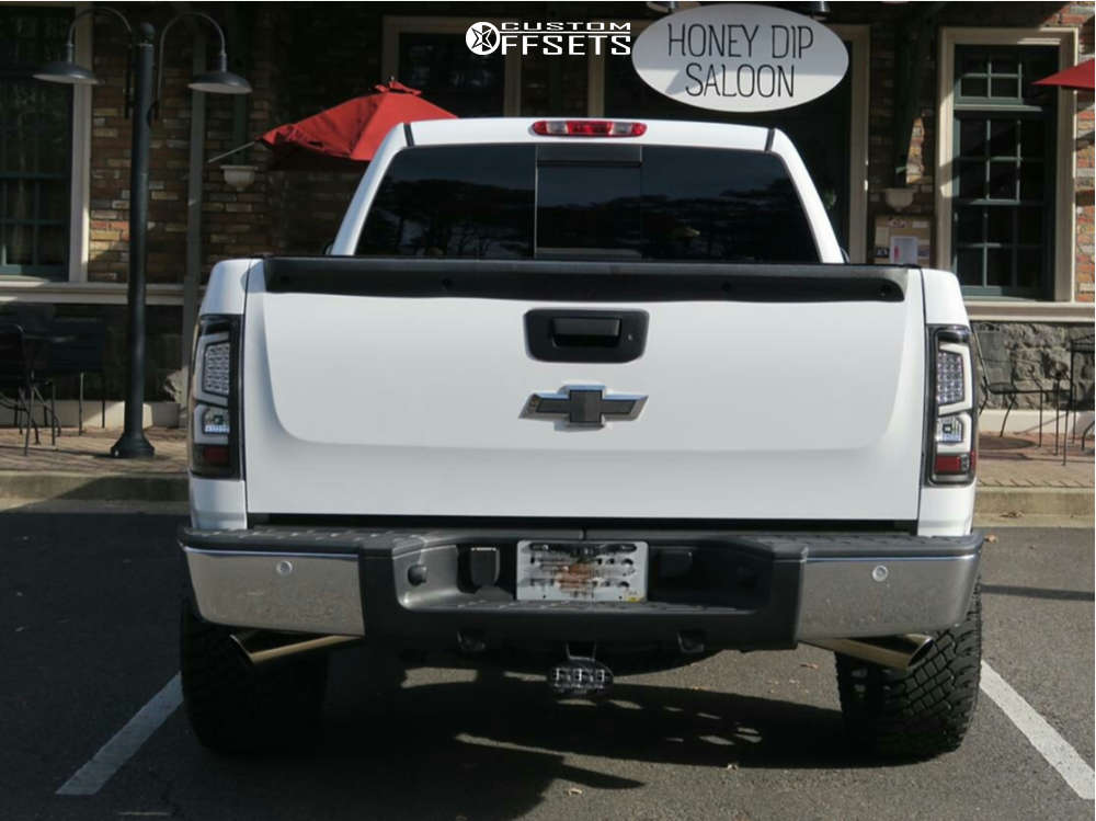 2007 Chevrolet Silverado 1500 with 20x10 -24 Method Mr606 and 305/55R20 ...